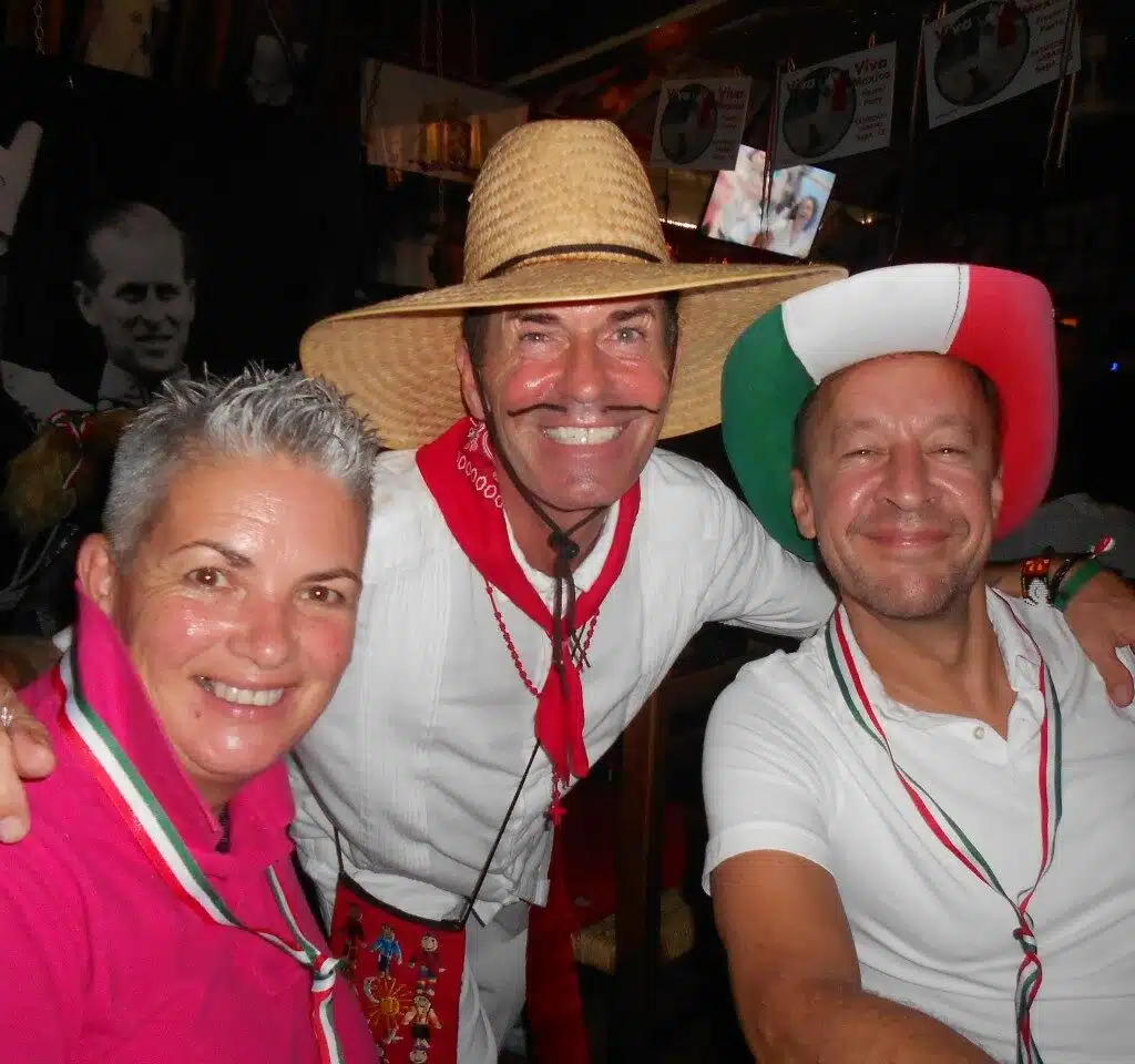 'The Queens Bar' - Reinas Celebrates 12 Years