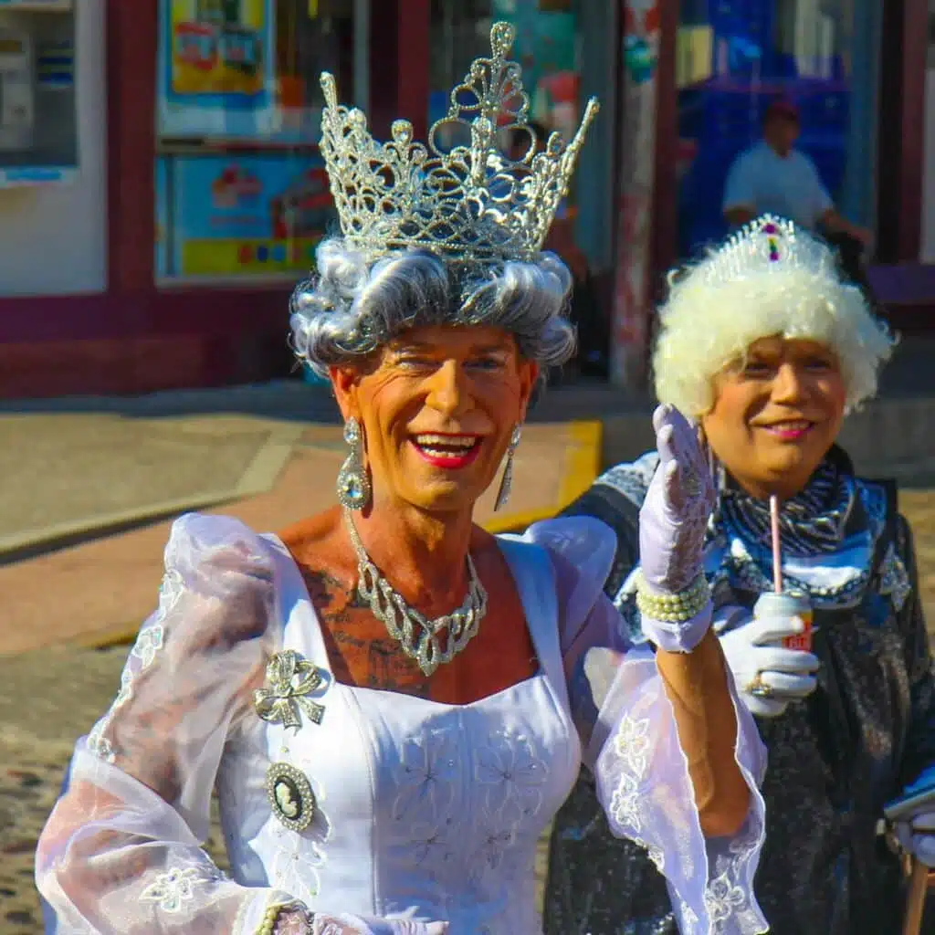 'The Queens Bar' - Reinas Celebrates 12 Years