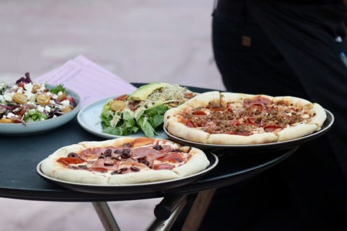 Pizza Joe 2.0: Family Tradition Returns to Vallarta's Rooftop