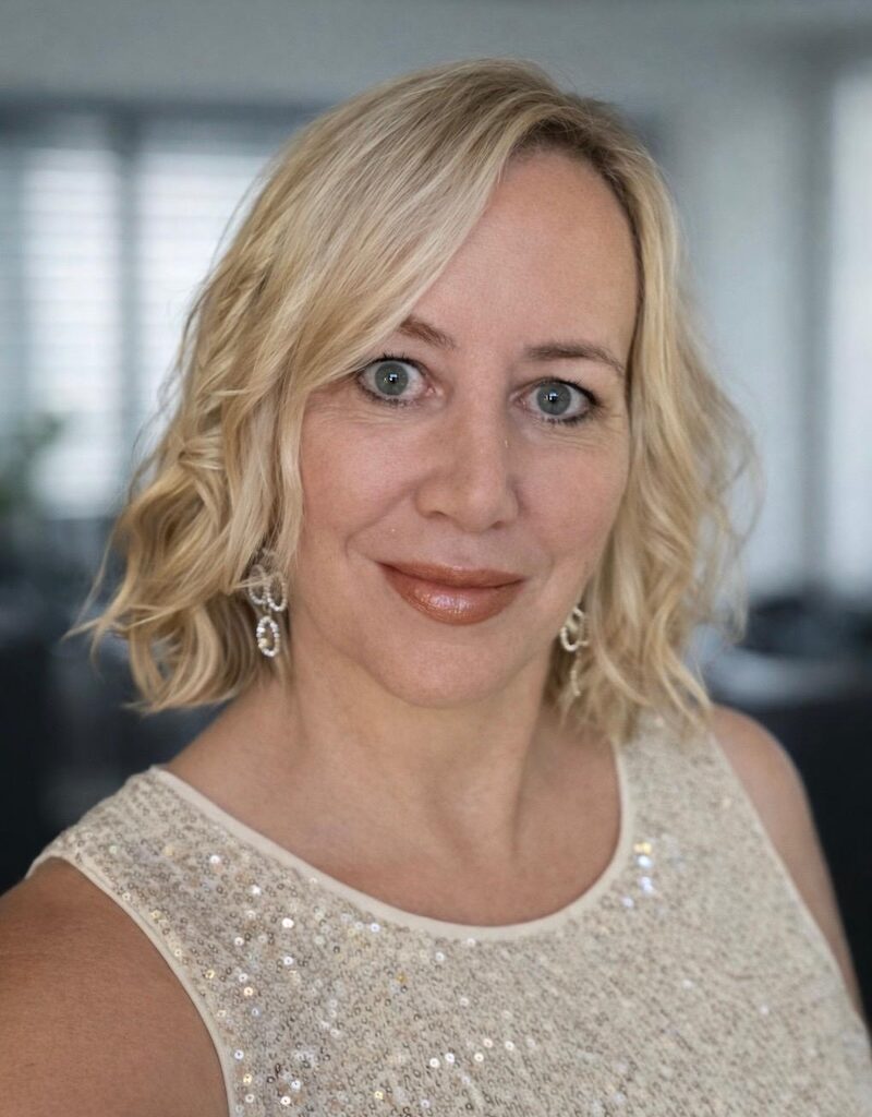 The Power of Trust: How Monica Miller Navigates the Luxury Beachfront ...